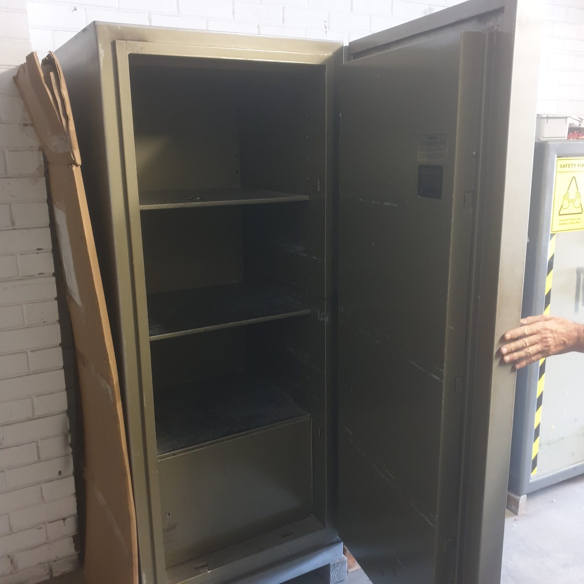 Chubb 6224 Record Protection Cabinet - MSC Safe Co